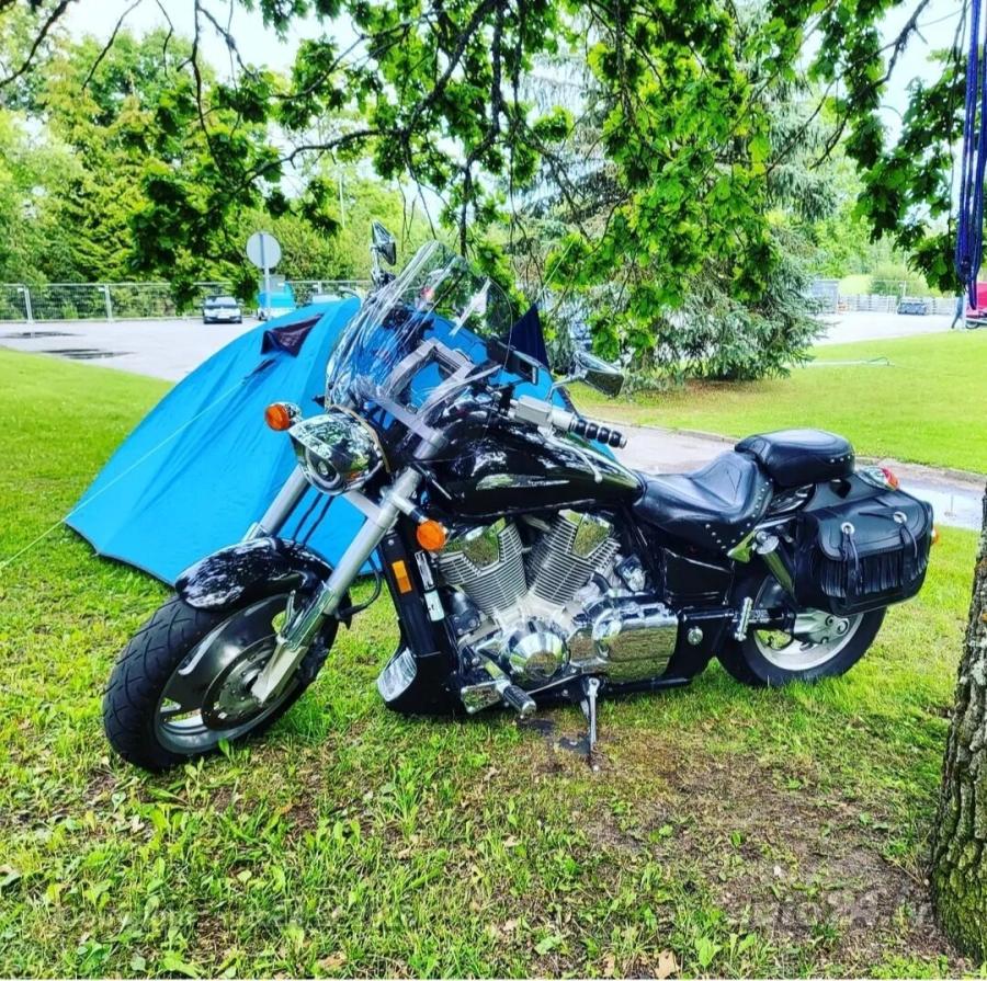 Melns Honda VTX 1800 2002 Hāpsalu, ar dzinēja tilpumu 0.00 L un nobraukumu 0 tūkst. km par 6100 €, foto 1 vietnē AUTOMOTO.COM.LV