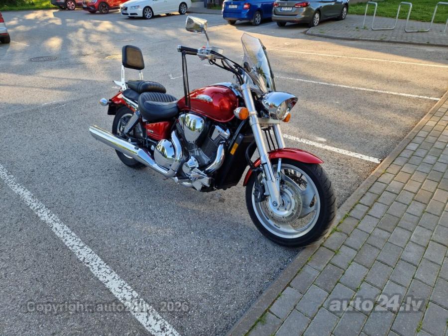 Honda VTX 1800 2003 Tartu, ar dzinēja tilpumu 1.80 L un nobraukumu 25 tūkst. km par 6600 €, foto 1 vietnē AUTOMOTO.COM.LV