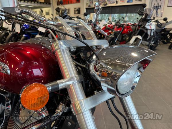 Красный Хонда VTX 1800 2005 в Таллин, объемом двигателя 1.80 л и пробегом 39 тыс. км за 7490 €, фото 11 на AUTOMOTO.COM.LV