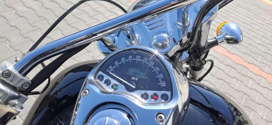 Melns Honda VTX 2005 Viļņa, ar dzinēja tilpumu 1.31 L un nobraukumu 29 tūkst. km par 5200 €, foto 10 vietnē AUTOMOTO.COM.LV