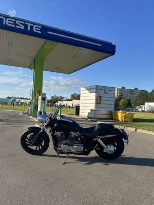 Black Honda VTX 2007 in Panevezys, with an engine capacity of 1.30 L and mileage of 23 thousand km for 5200 €, photo 5 on AUTOMOTO.COM.LV