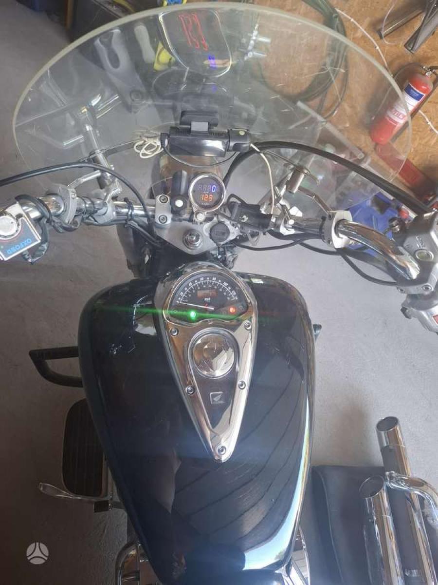 Melns Honda VTX 2007 Viļņa, ar dzinēja tilpumu 1.30 L un nobraukumu 31 tūkst. km par 5600 €, foto 7 vietnē AUTOMOTO.COM.LV