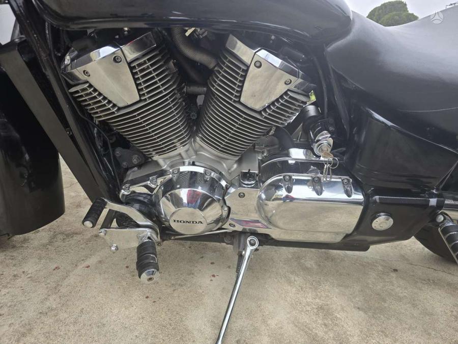 Honda VTX 2002 Viļņa, ar dzinēja tilpumu 1.80 L un nobraukumu 32 tūkst. km par 5000 €, foto 9 vietnē AUTOMOTO.COM.LV