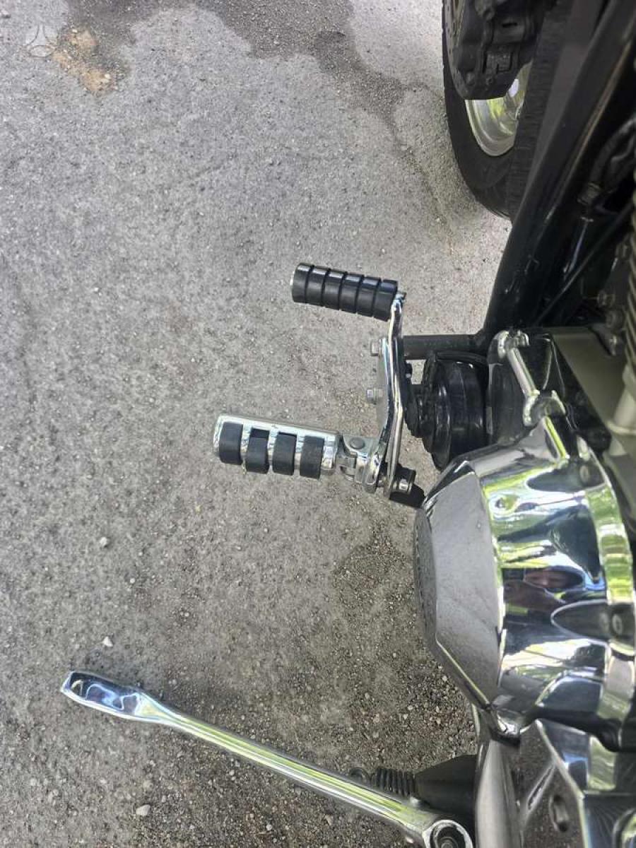 Honda VTX 2002 Viļņa, ar dzinēja tilpumu 1.80 L un nobraukumu 32 tūkst. km par 5000 €, foto 12 vietnē AUTOMOTO.COM.LV