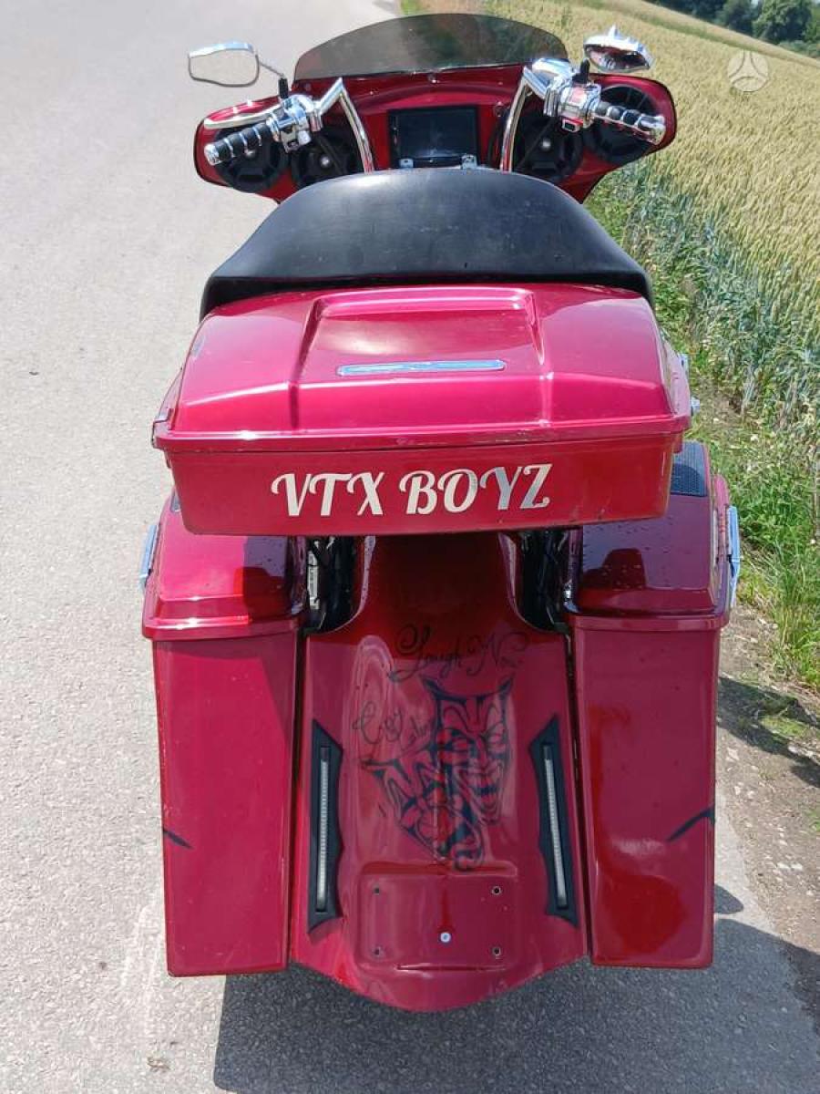 Honda VTX 2004 in Kursenai, with an engine capacity of 1.30 L and mileage of 39 thousand km for 4800 €, photo 5 on AUTOMOTO.COM.LV
