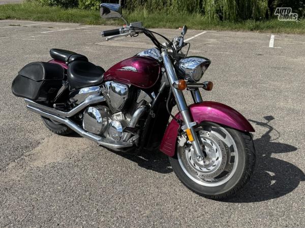 Honda VTX 2005 in Elektrenai, with an engine capacity of 0.00 L and mileage of 0 thousand km for 4500 €, photo 5 on AUTOMOTO.COM.LV