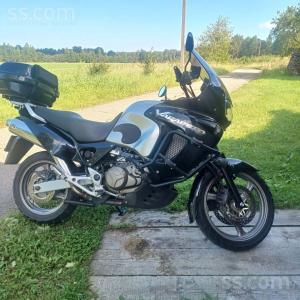 Honda XL 1000V 2000 Tukums, ar dzinēja tilpumu 1.00 L un nobraukumu 0 tūkst. km par 2550 €, foto 3 vietnē AUTOMOTO.COM.LV