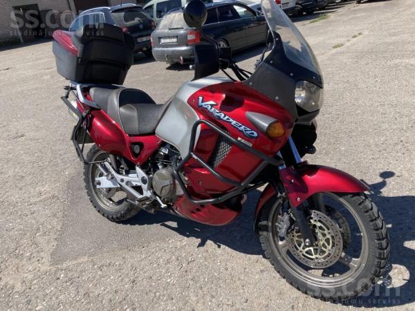 Honda XL 1000V 2001 Madona, ar dzinēja tilpumu 1.00 L un nobraukumu 0 tūkst. km par 2400 €, foto 5 vietnē AUTOMOTO.COM.LV