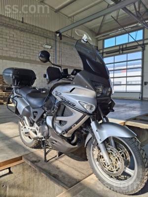 Honda XL 1000V 2003 in Ogre, with an engine capacity of 1.00 L and mileage of 0 thousand km for 3300 €, photo  on AUTOMOTO.COM.LV