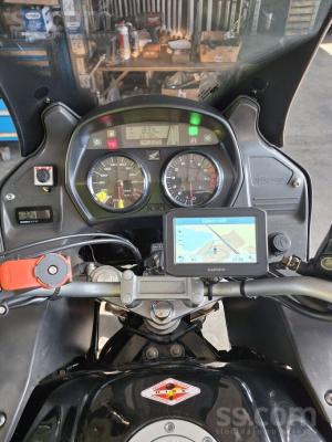 Honda XL 1000V 2003 Ogre, ar dzinēja tilpumu 1.00 L un nobraukumu 0 tūkst. km par 3300 €, foto 6 vietnē AUTOMOTO.COM.LV