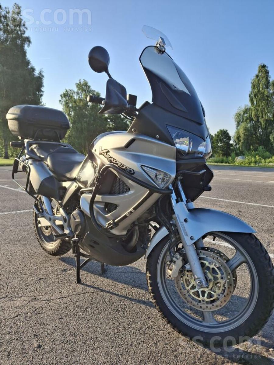 Honda XL 1000V 2003 Ogre, ar dzinēja tilpumu 1.00 L un nobraukumu 0 tūkst. km par 3300 €, foto 9 vietnē AUTOMOTO.COM.LV