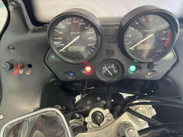 Black Honda XL 1999 in Kaunas, with an engine capacity of 1.00 L and mileage of 51 thousand km for 1850 €, photo 5 on AUTOMOTO.COM.LV