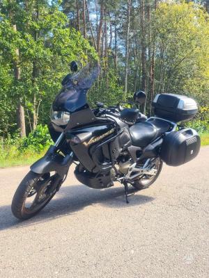 Melns Honda XL 1999 Kauņa, ar dzinēja tilpumu 1.00 L un nobraukumu 53 tūkst. km par 1900 €, foto  vietnē AUTOMOTO.COM.LV