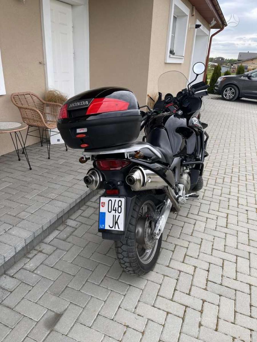 Melns Honda XL 2000 Kauņa, ar dzinēja tilpumu 1.00 L un nobraukumu 47 tūkst. km par 3100 €, foto 5 vietnē AUTOMOTO.COM.LV
