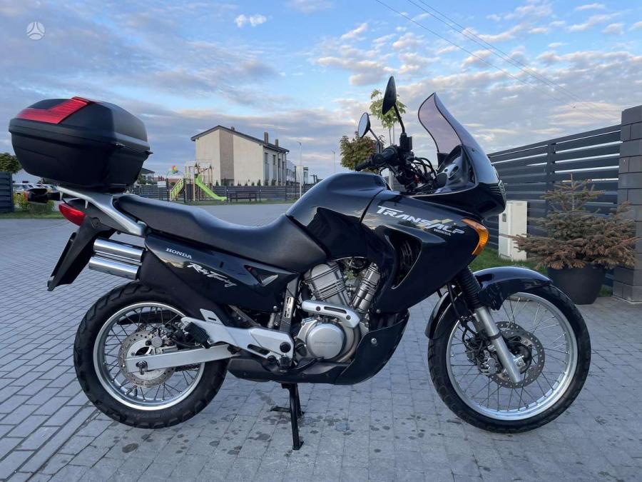 Melns Honda XL 2000 Klaipėda, ar dzinēja tilpumu 0.65 L un nobraukumu 41 tūkst. km par 2900 €, foto 3 vietnē AUTOMOTO.COM.LV
