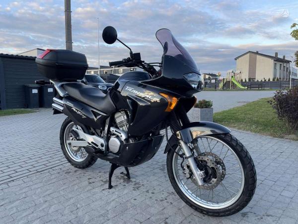 Black Honda XL 2000 in Klaipeda, with an engine capacity of 0.65 L and mileage of 41 thousand km for 2900 €, photo 3 on AUTOMOTO.COM.LV