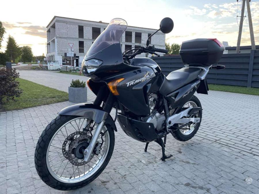 Melns Honda XL 2000 Klaipėda, ar dzinēja tilpumu 0.65 L un nobraukumu 41 tūkst. km par 2900 €, foto 5 vietnē AUTOMOTO.COM.LV