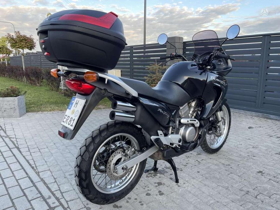Melns Honda XL 2000 Klaipėda, ar dzinēja tilpumu 0.65 L un nobraukumu 41 tūkst. km par 2900 €, foto 7 vietnē AUTOMOTO.COM.LV