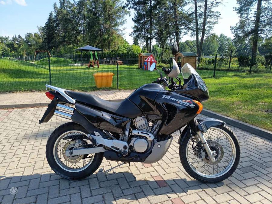 Черный Хонда XL 2002 в Вильнюс, объемом двигателя 0.65 л и пробегом 40 тыс. км за 2250 €, фото 15 на AUTOMOTO.COM.LV
