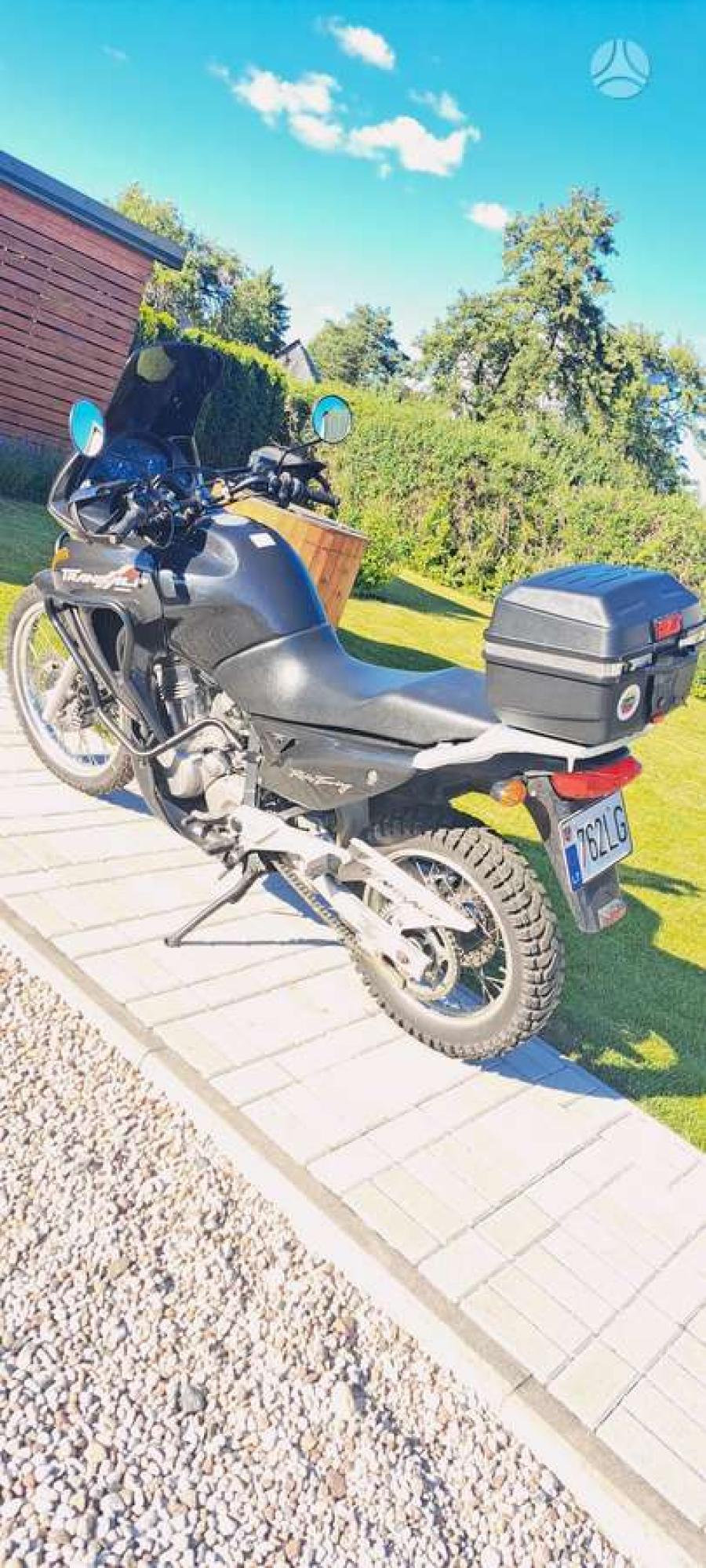 Melns Honda XL 2002 Kuršėnai, ar dzinēja tilpumu 0.65 L un nobraukumu 51 tūkst. km par 2600 €, foto 5 vietnē AUTOMOTO.COM.LV