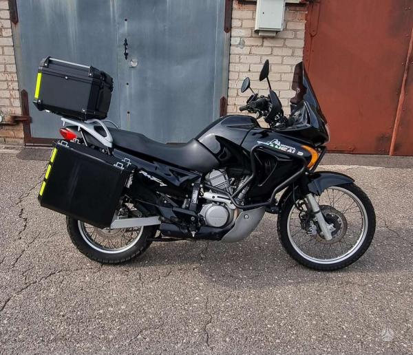 Melns Honda XL 2002 Mažeikiai, ar dzinēja tilpumu 0.65 L un nobraukumu 46 tūkst. km par 3100 €, foto 1 vietnē AUTOMOTO.COM.LV
