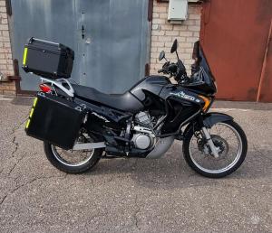 Black Honda XL 2002 in Mazeikiai, with an engine capacity of 0.65 L and mileage of 46 thousand km for 3100 €, photo  on AUTOMOTO.COM.LV