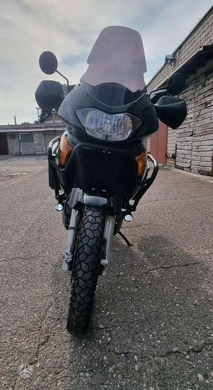 Black Honda XL 2002 in Mazeikiai, with an engine capacity of 0.65 L and mileage of 46 thousand km for 3100 €, photo 6 on AUTOMOTO.COM.LV