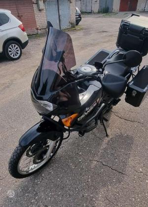 Black Honda XL 2002 in Mazeikiai, with an engine capacity of 0.65 L and mileage of 46 thousand km for 3100 €, photo 8 on AUTOMOTO.COM.LV