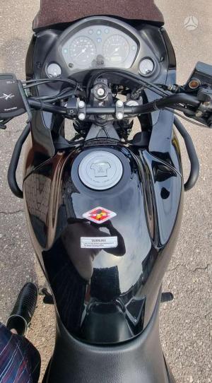 Black Honda XL 2002 in Mazeikiai, with an engine capacity of 0.65 L and mileage of 46 thousand km for 3100 €, photo 11 on AUTOMOTO.COM.LV