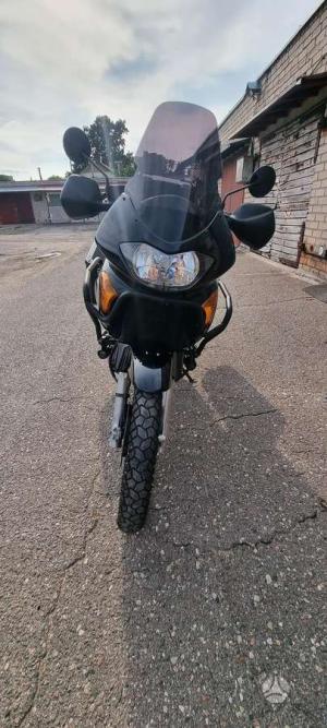 Black Honda XL 2002 in Mazeikiai, with an engine capacity of 0.65 L and mileage of 46 thousand km for 3100 €, photo 14 on AUTOMOTO.COM.LV