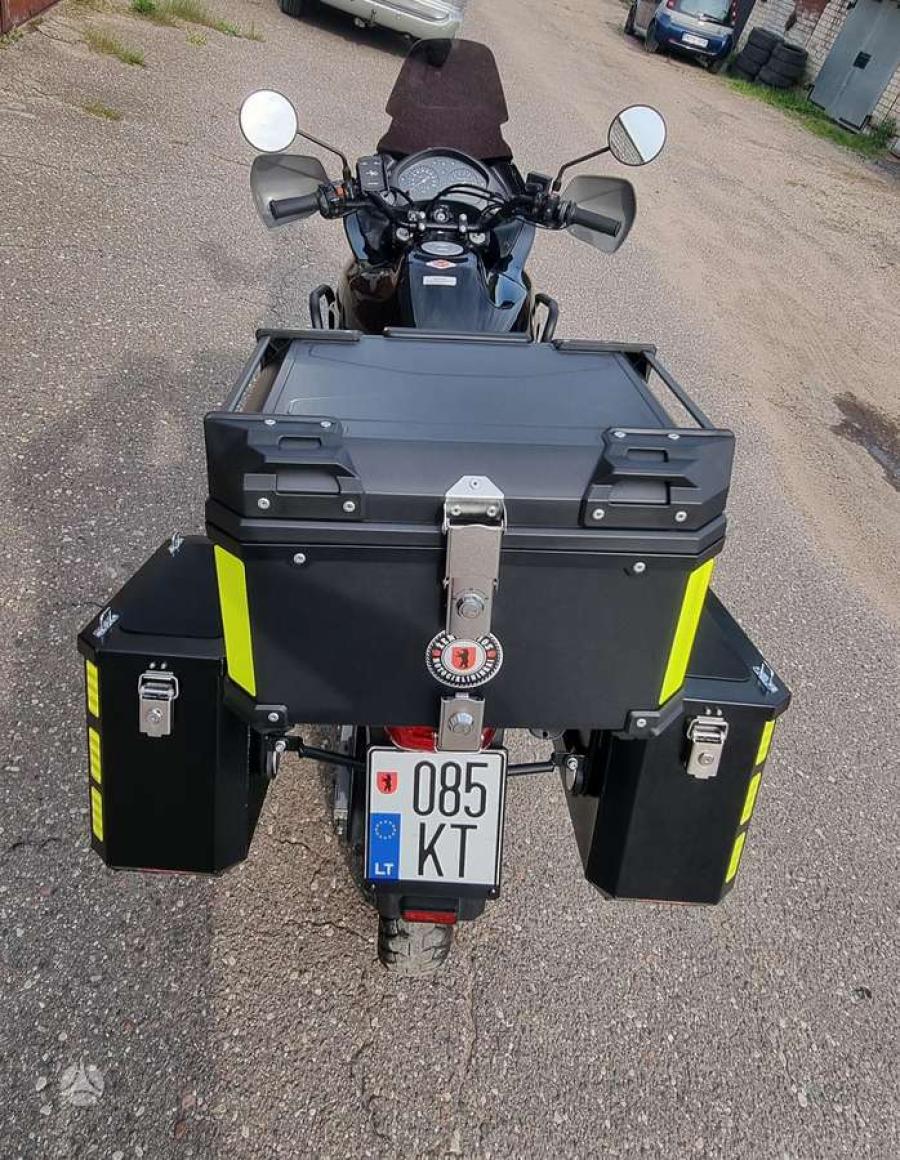 Black Honda XL 2002 in Mazeikiai, with an engine capacity of 0.65 L and mileage of 46 thousand km for 3100 €, photo 17 on AUTOMOTO.COM.LV