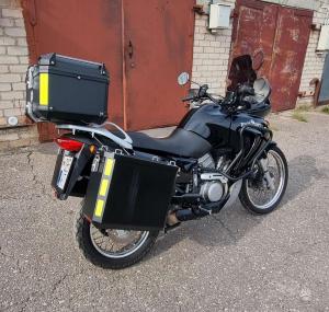 Black Honda XL 2002 in Mazeikiai, with an engine capacity of 0.65 L and mileage of 46 thousand km for 3100 €, photo 19 on AUTOMOTO.COM.LV