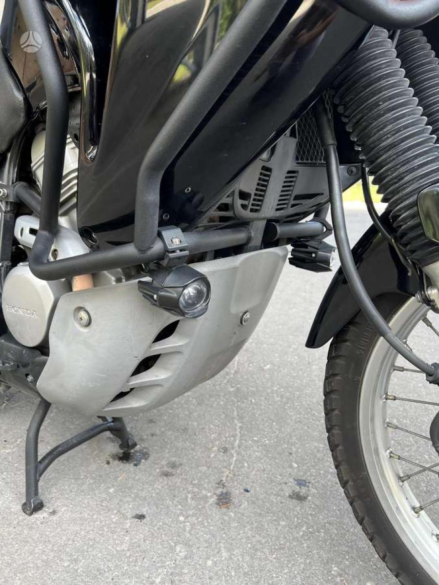 Melns Honda XL 2002 Druskininkai, ar dzinēja tilpumu 0.65 L un nobraukumu 50 tūkst. km par 2850 €, foto 8 vietnē AUTOMOTO.COM.LV