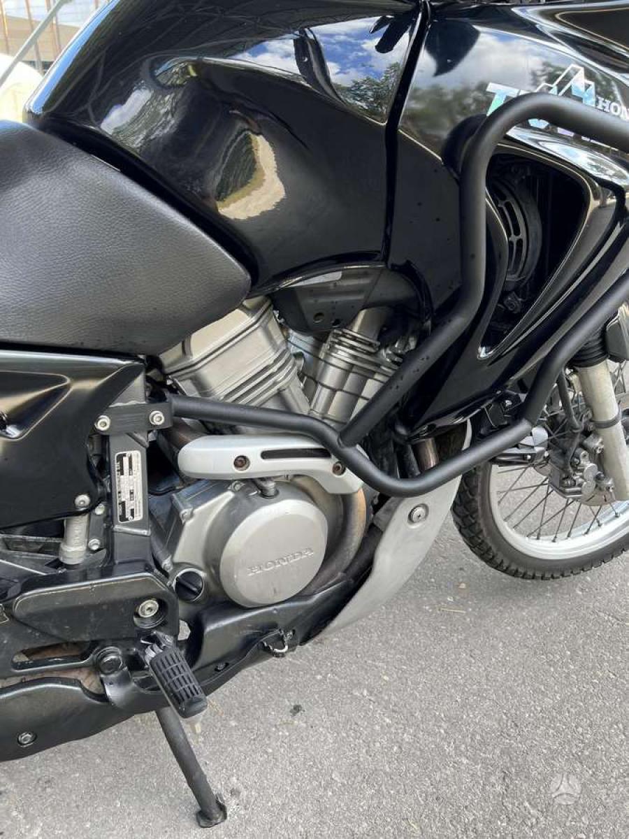 Melns Honda XL 2002 Druskininkai, ar dzinēja tilpumu 0.65 L un nobraukumu 50 tūkst. km par 2850 €, foto 9 vietnē AUTOMOTO.COM.LV