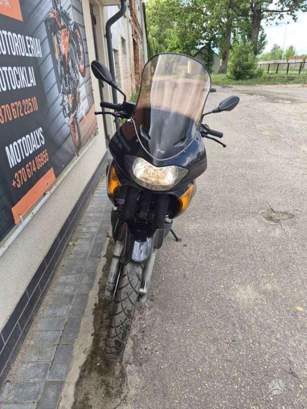Black Honda XL 2003 in Panevezys, with an engine capacity of 0.65 L and mileage of 31 thousand km for 2150 €, photo 5 on AUTOMOTO.COM.LV