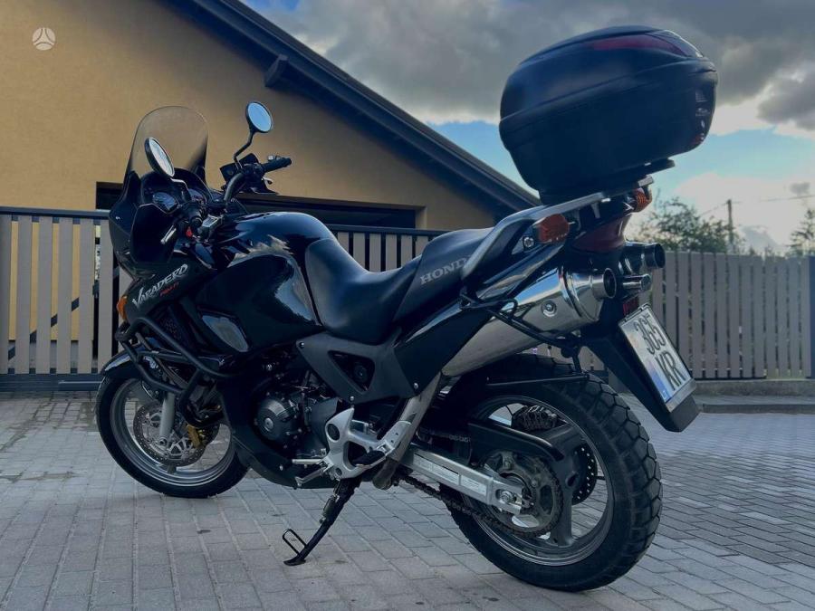 Melns Honda XL 2004 Kauņa, ar dzinēja tilpumu 1.00 L un nobraukumu 42 tūkst. km par 3750 €, foto 6 vietnē AUTOMOTO.COM.LV