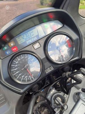 Black Honda XL 2005 in Radviliskis, with an engine capacity of 1.00 L and mileage of 45 thousand km for 3300 €, photo 4 on AUTOMOTO.COM.LV