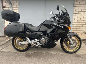 Black Honda XL 2005 in Birstonas, with an engine capacity of 1.00 L and mileage of 46 thousand km for 3750 €, photo 7 on AUTOMOTO.COM.LV
