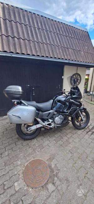 Melns Honda XL 2006 Viļņa, ar dzinēja tilpumu 1.00 L un nobraukumu 64 tūkst. km par 3900 €, foto 9 vietnē AUTOMOTO.COM.LV