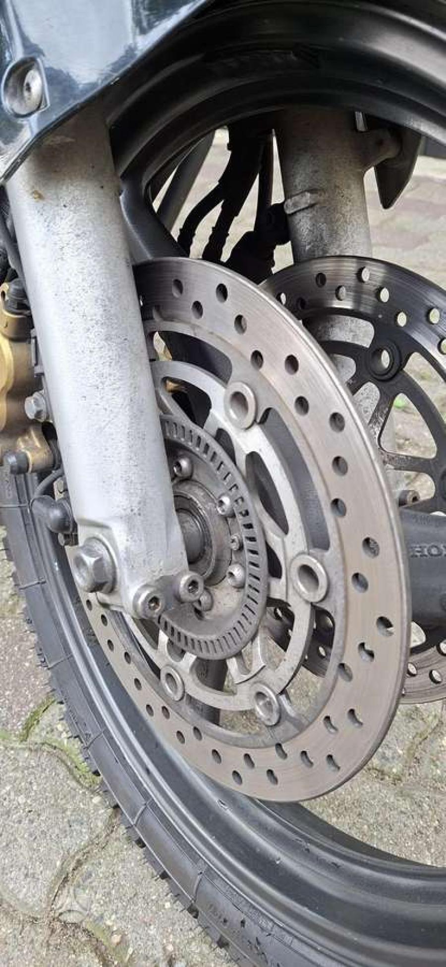 Melns Honda XL 2006 Viļņa, ar dzinēja tilpumu 1.00 L un nobraukumu 64 tūkst. km par 3900 €, foto 11 vietnē AUTOMOTO.COM.LV