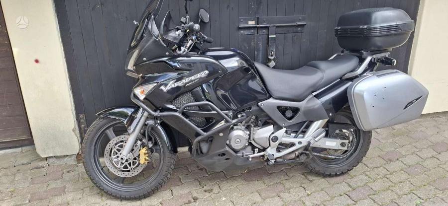 Melns Honda XL 2006 Viļņa, ar dzinēja tilpumu 1.00 L un nobraukumu 64 tūkst. km par 3900 €, foto 14 vietnē AUTOMOTO.COM.LV