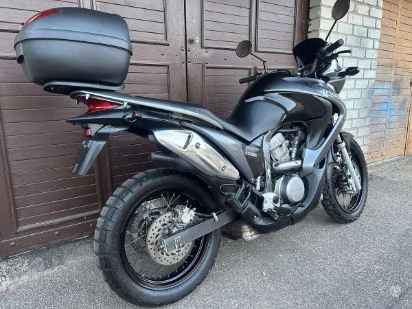 Black Honda XL 2008 in Birstonas, with an engine capacity of 0.70 L and mileage of 35 thousand km for 3750 €, photo 6 on AUTOMOTO.COM.LV