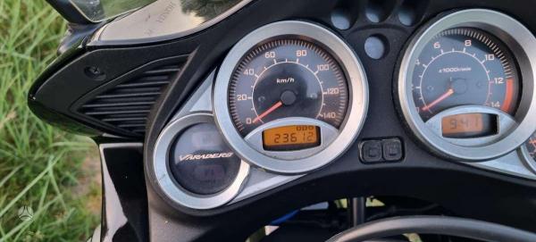 Black Honda XL 2009 in Kaunas, with an engine capacity of 0.13 L and mileage of 24 thousand km for 3350 €, photo 7 on AUTOMOTO.COM.LV