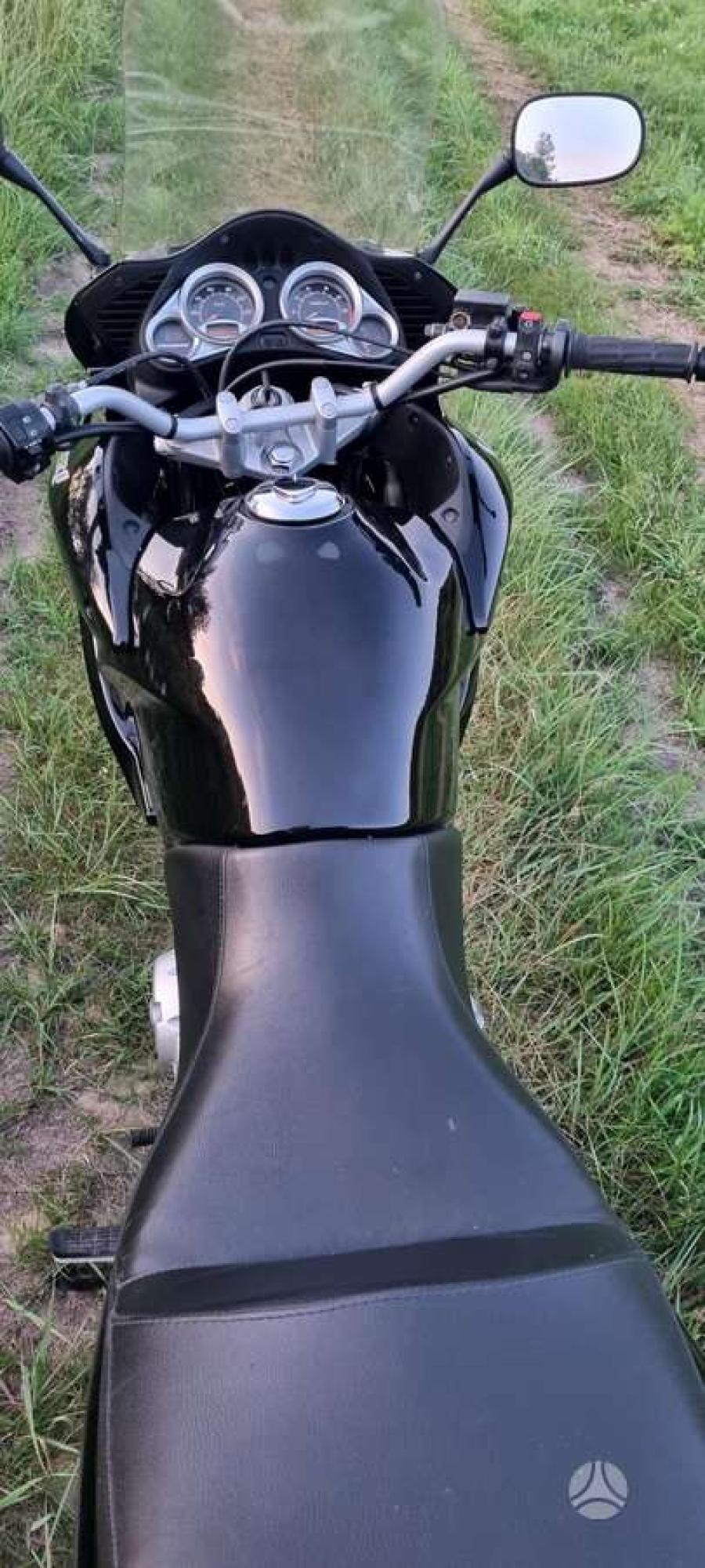 Black Honda XL 2009 in Kaunas, with an engine capacity of 0.13 L and mileage of 24 thousand km for 3350 €, photo 9 on AUTOMOTO.COM.LV