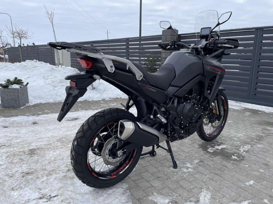 Black Honda XL 2023 in Klaipeda, with an engine capacity of 0.75 L and mileage of 2 thousand km for 8800 €, photo 6 on AUTOMOTO.COM.LV