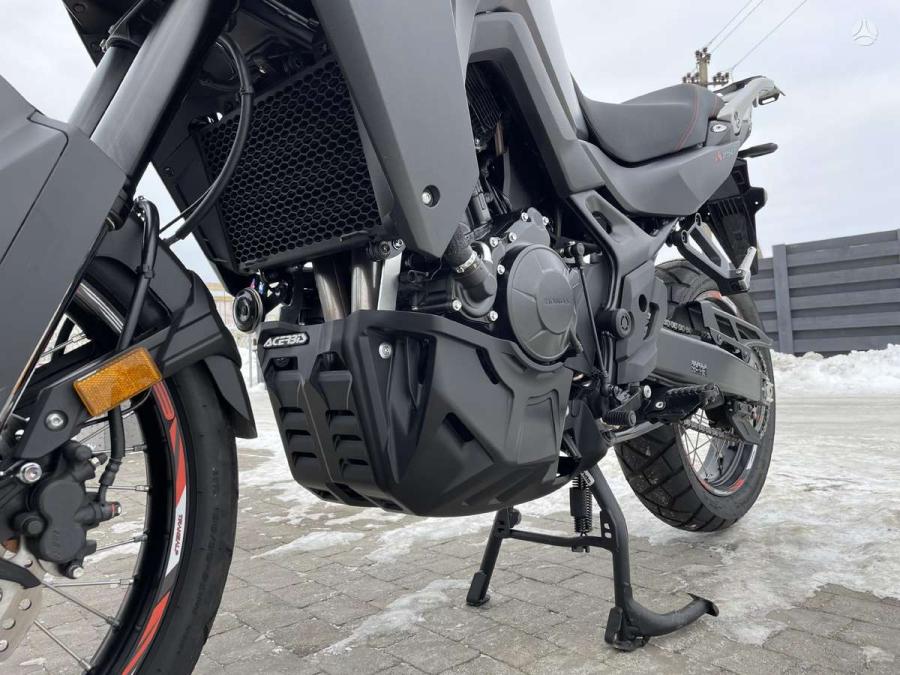 Black Honda XL 2023 in Klaipeda, with an engine capacity of 0.75 L and mileage of 2 thousand km for 8800 €, photo 16 on AUTOMOTO.COM.LV