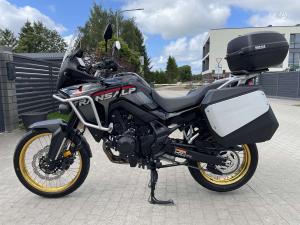Black Honda XL 2025 in Klaipeda, with an engine capacity of 0.75 L and mileage of 4 thousand km for 10000 €, photo  on AUTOMOTO.COM.LV