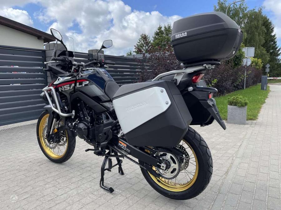 Black Honda XL 2025 in Klaipeda, with an engine capacity of 0.75 L and mileage of 4 thousand km for 10000 €, photo 6 on AUTOMOTO.COM.LV