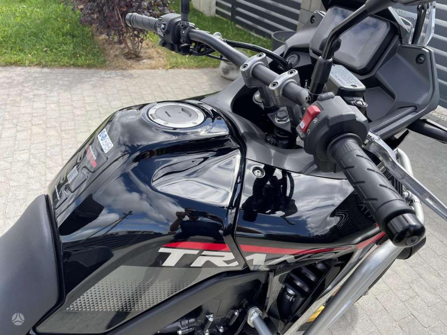 Black Honda XL 2025 in Klaipeda, with an engine capacity of 0.75 L and mileage of 4 thousand km for 10000 €, photo 18 on AUTOMOTO.COM.LV
