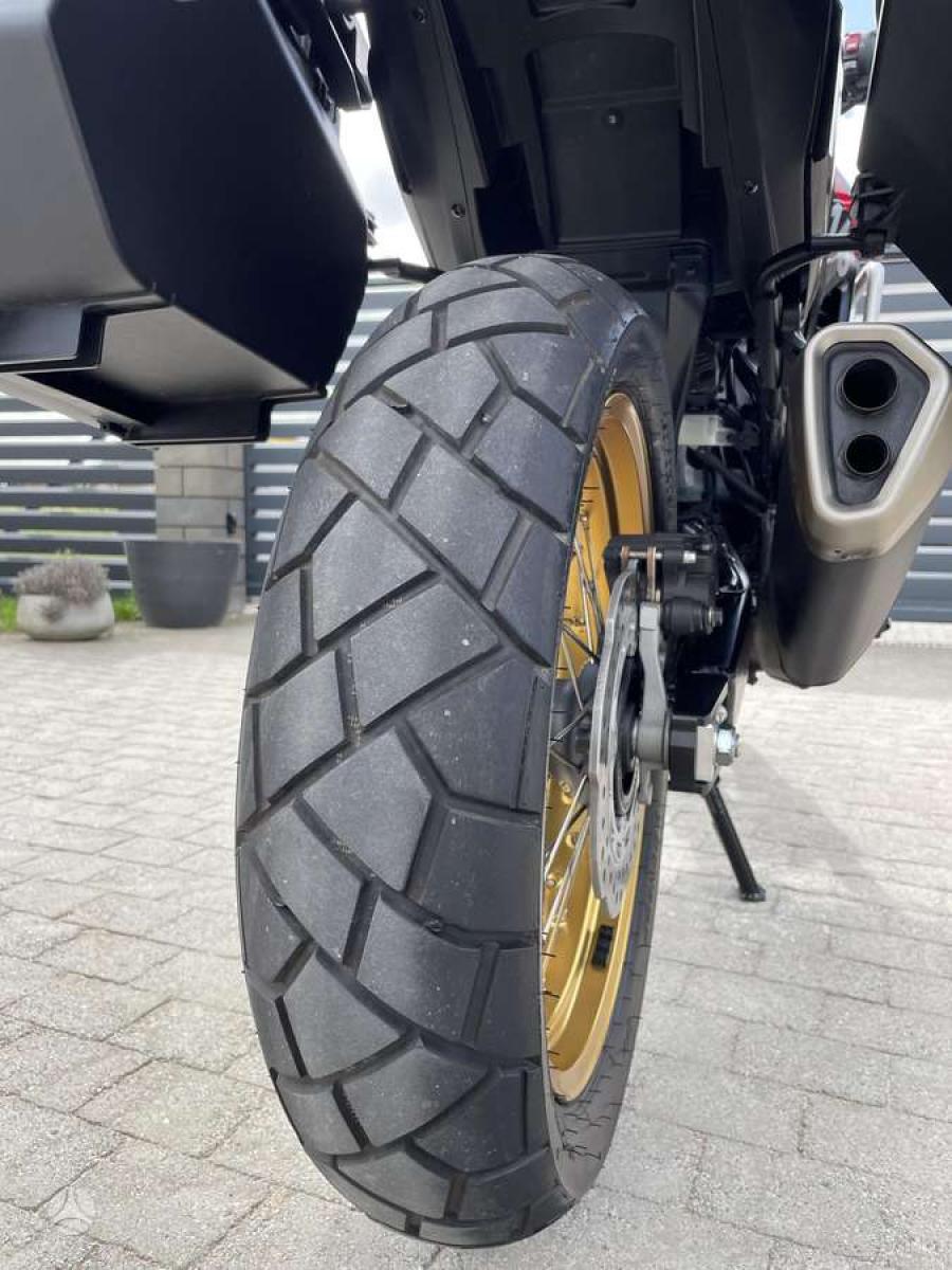 Black Honda XL 2025 in Klaipeda, with an engine capacity of 0.75 L and mileage of 4 thousand km for 10000 €, photo 26 on AUTOMOTO.COM.LV
